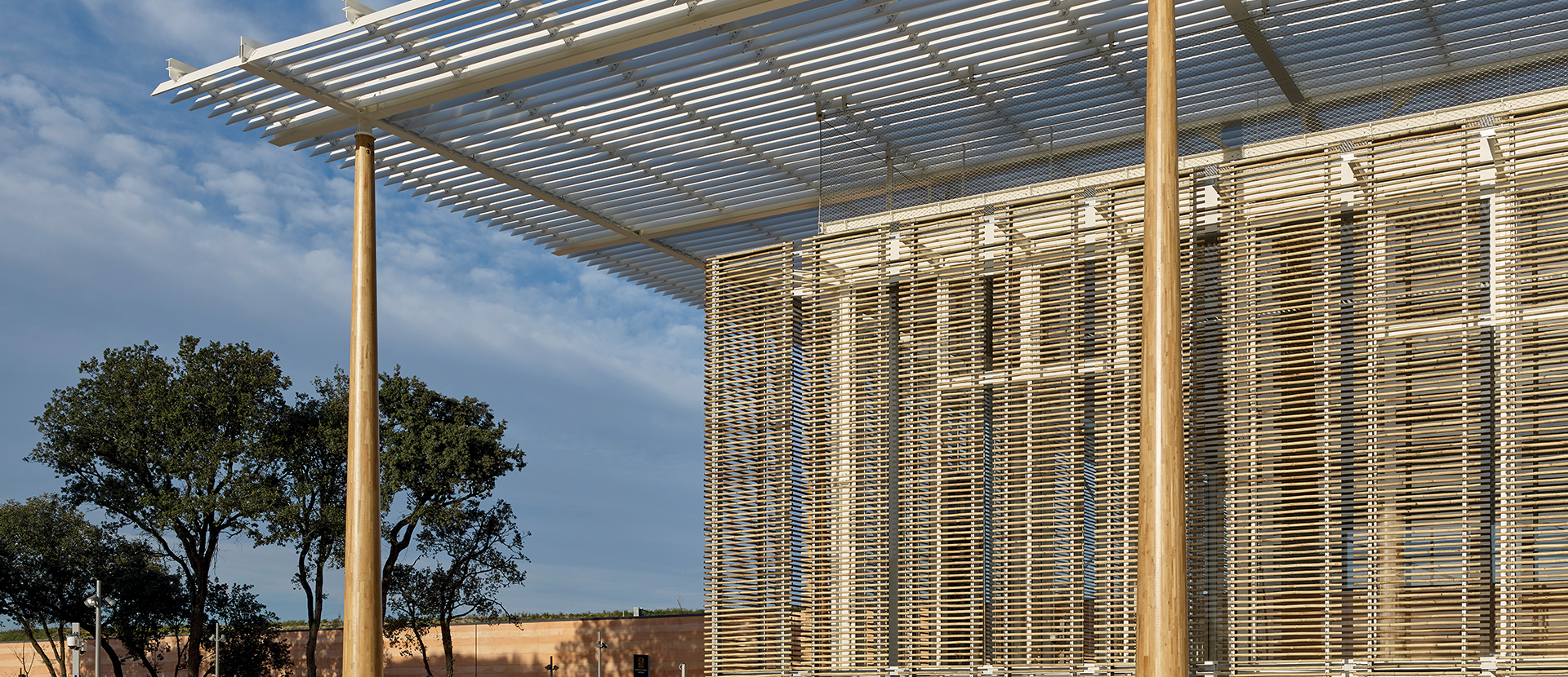 Nîmes-Pont-du-Gard train station - AREP